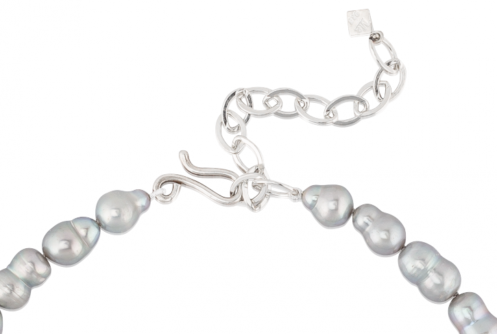 Pylon Pathway Freshwater Pearl Necklace – Bumble Lane